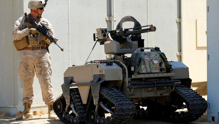 EE.UU. busca un militar ético para controlar robots