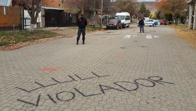 Realizaron Un Escrache Contra El Abuelo Violador De Junín De Los Andes