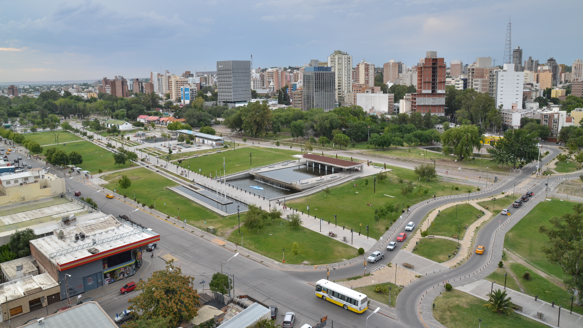 Desfile por el Aniversario de Neuquén: ¿Qué calles están cortadas al ...