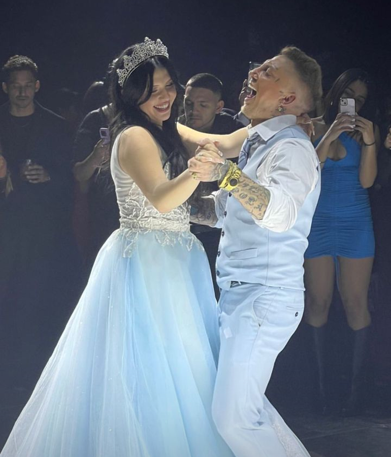 El emotivo vals del Polaco con su hija Sol en su fiesta de 15 muy cerca ...