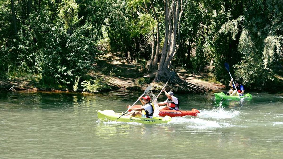 El kayak gratuito toma forma en el río de Centenario