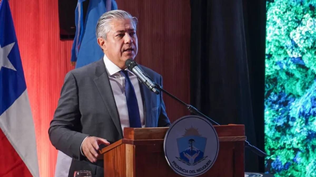 Rolando Figueroa, sin mencionar a Gloria Ruiz: El que no trabaja en equipo, debe salirse