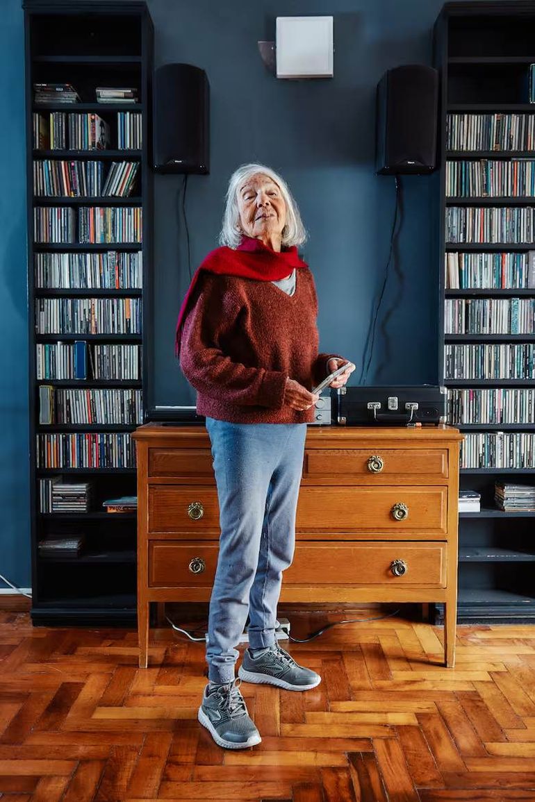 Beatriz Sarlo: el encargado del edificio se presentó como heredero y su ...