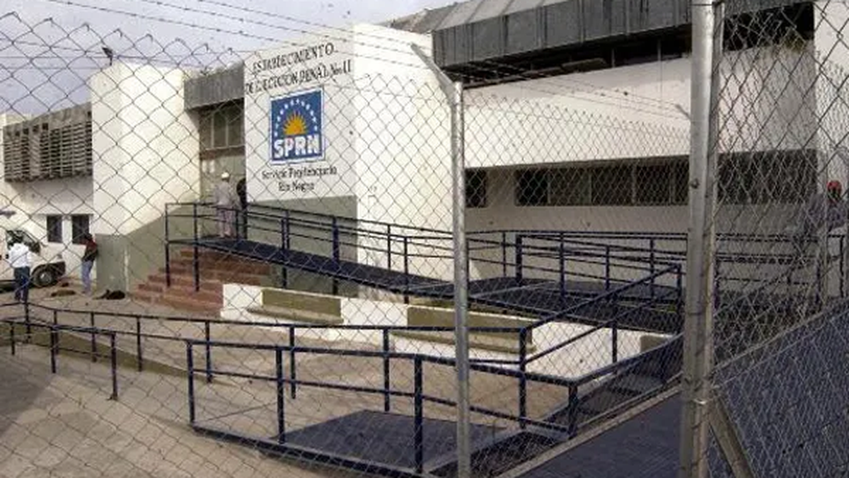 La cárcel de Roca es un queso gruyer, una historia bajo tierra