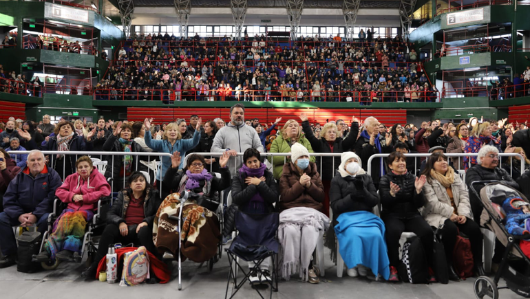 En imágenes, comenzó la fiesta de la fe en el Ruca Che con la sanadora ...