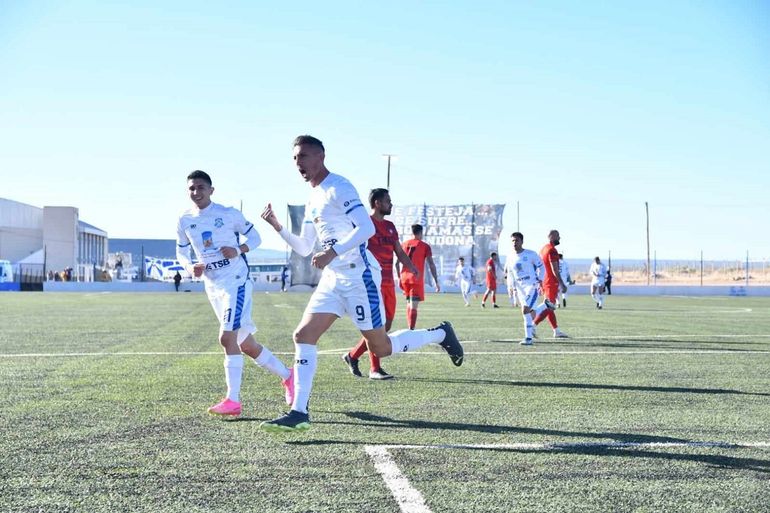 Juan Lazaneo, goleador de Deportivo Rincón: Queremos ir por todo