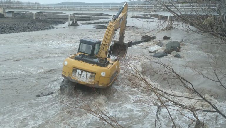 Tras varios días de trabajo, se normaliza el agua en Chos Malal