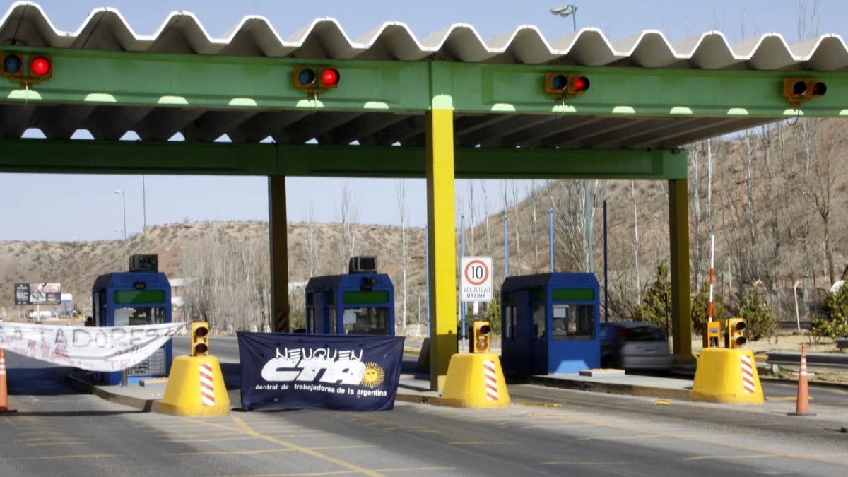 Hace 12 años anunciaban el fin del peaje en la Ruta 7