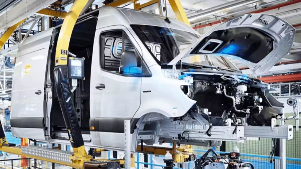 Cuál es la histórica marca de autos que se va del país tras más de 70 años