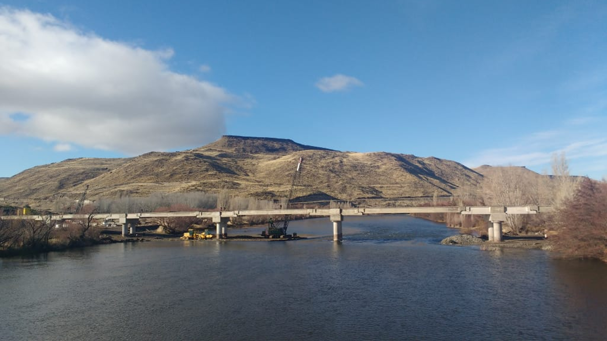 Avanza la obra del puente de La Rinconada: finalizó la estructura principal
