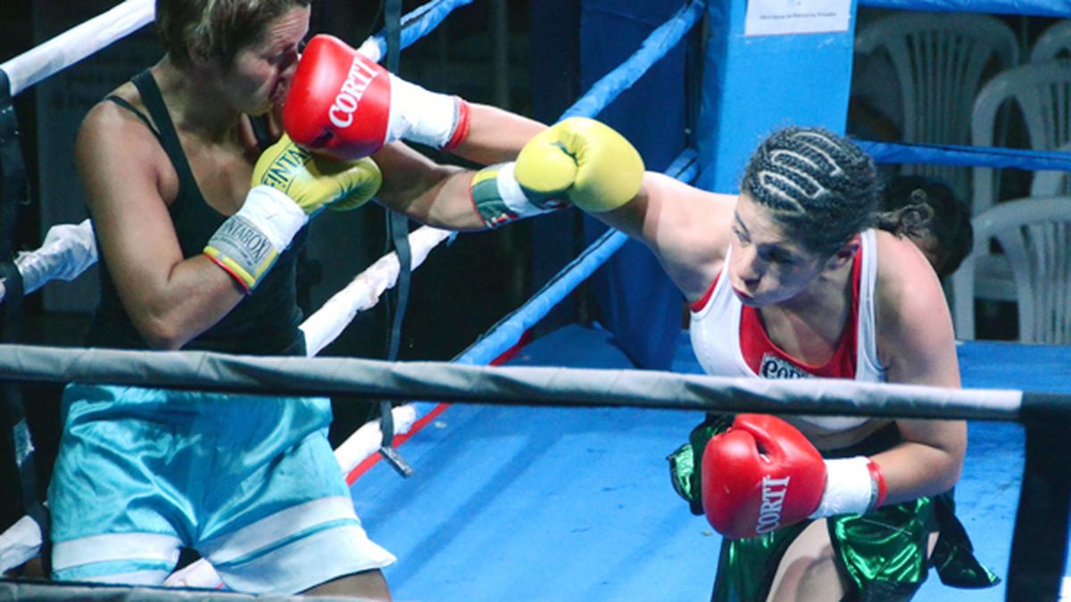 Mayra guapea en Rincón de los Sauces