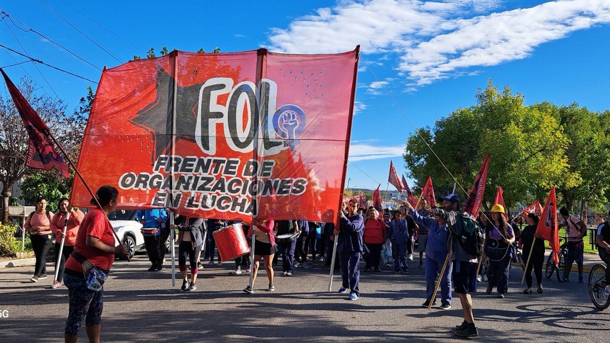 Denunció que el FOL le quitó un plan por faltar a una marcha