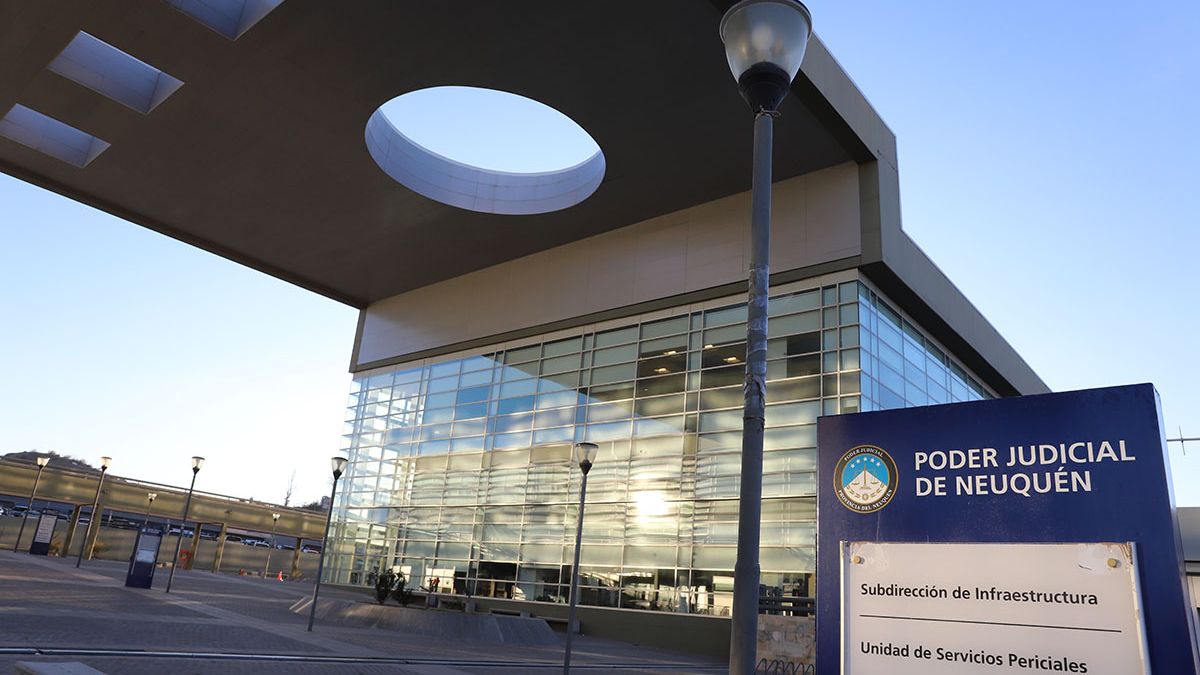 Publicó fotos íntimas de su ex y difundió sus datos de contacto: qué ...