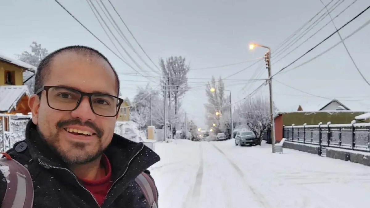 Apareció el investigador del Conicet en una ruta en el medio de la nada ...