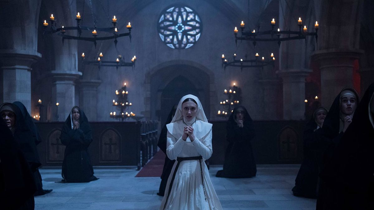 El terror de La monja impacta desde el primer día