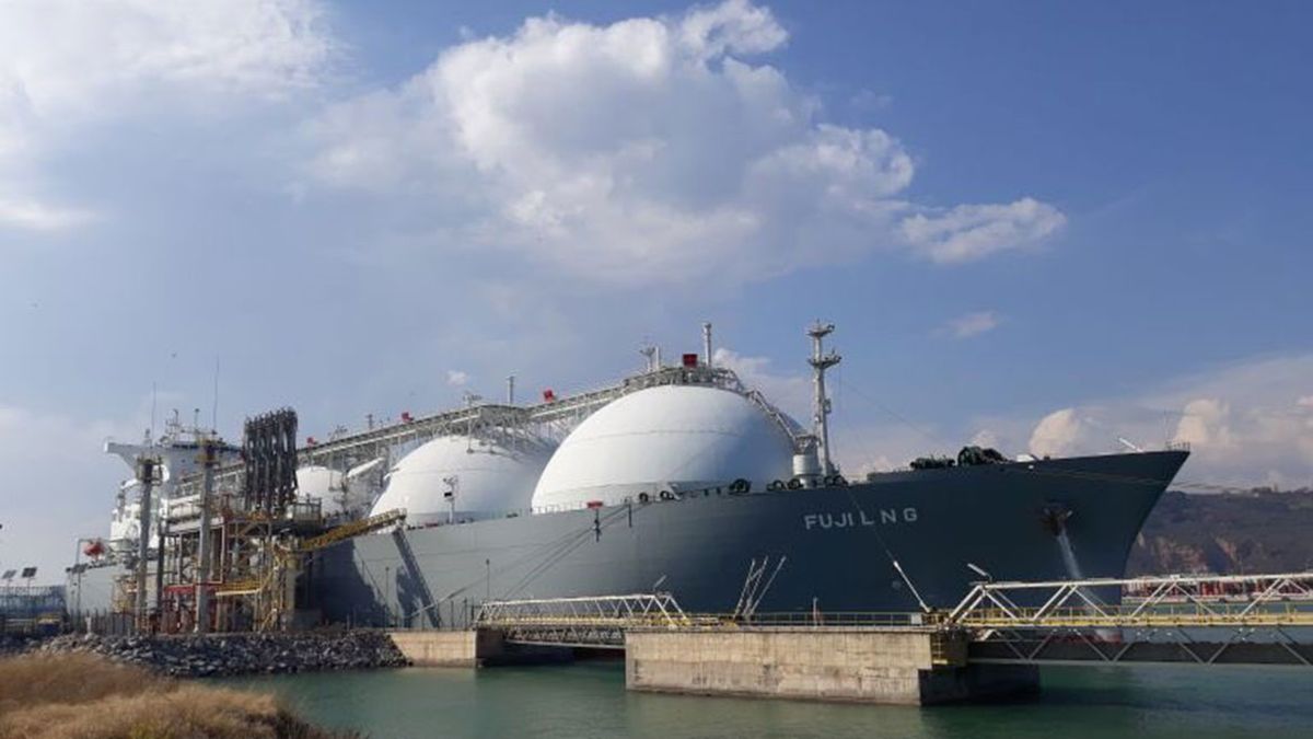 El FUJI LNG, el barco para el gas de Vaca Muerta