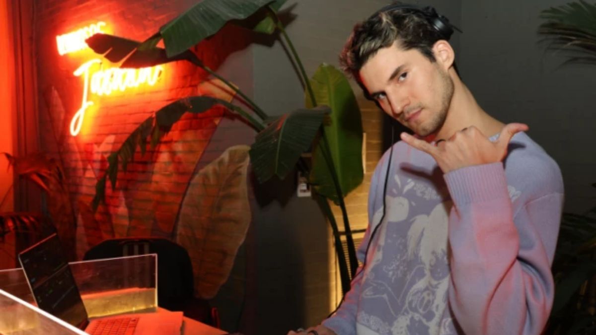 Francisco Tinelli blanqueó a su nueva novia: ¡qué besos!