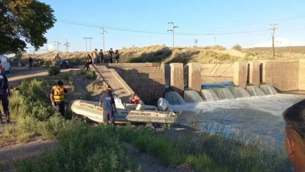 Cipolletti: se arrojó al canal de El 30 sin saber nadar para salvar a ...