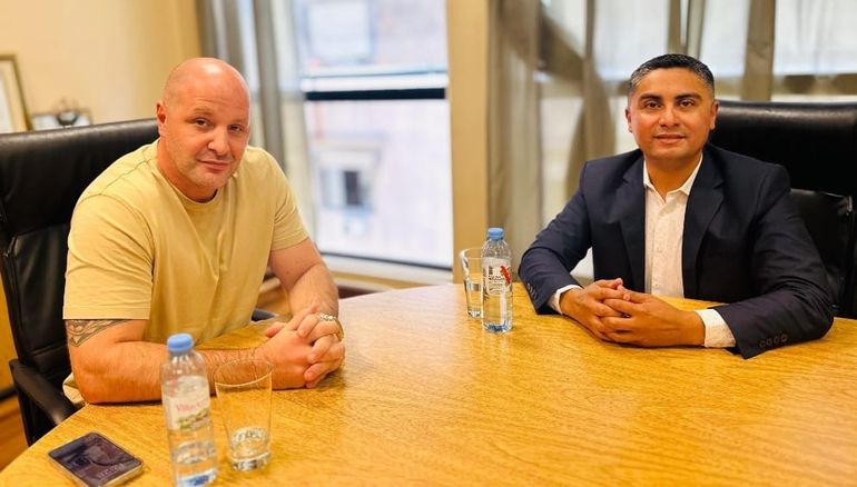 Créditos accesibles para empleados municipales: Mariano Moreno impulsa la reactivación económica