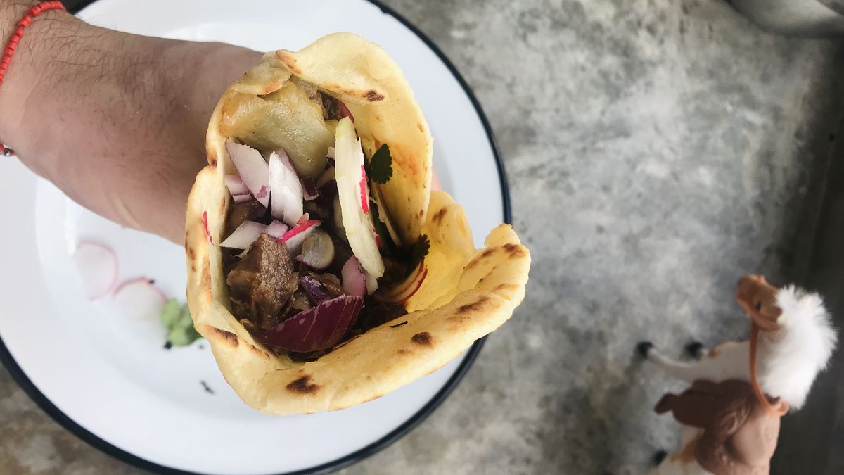 Medio oriente en tu mesa con este sabroso shawarma de marucha