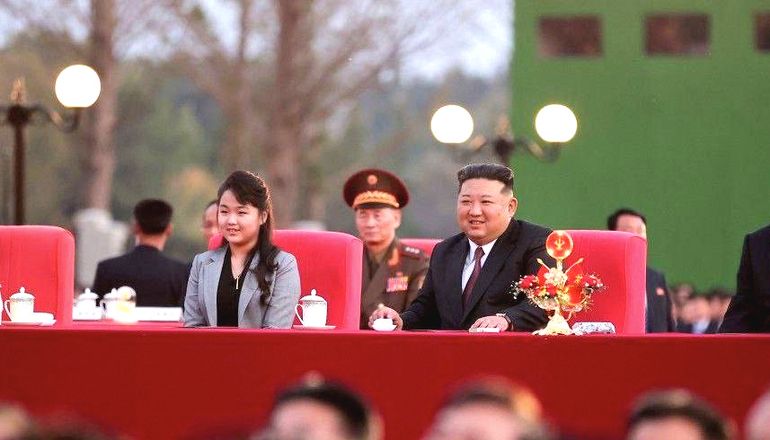 Norcorea se enojó con Corea del Sur y voló las rutas y vías que las unía