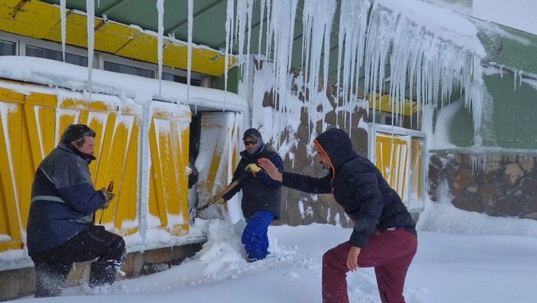 Mucha nieve, vientos huracanados y sin visibilidad: el impacto del temporal