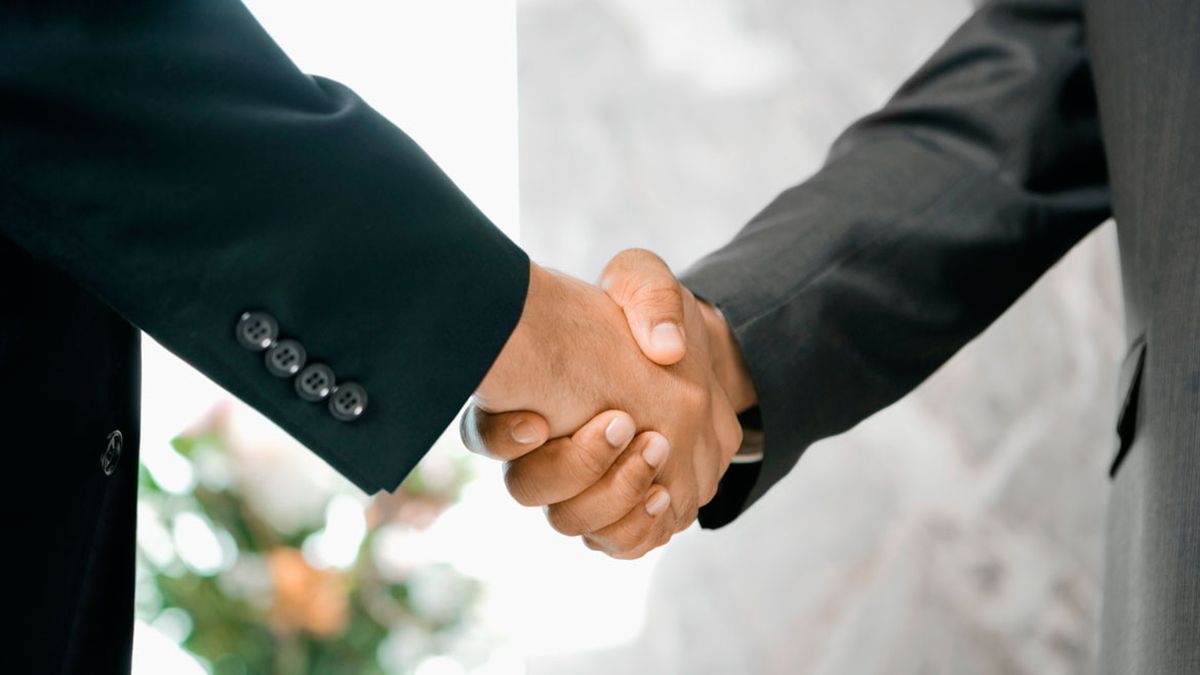 Cómo provocar una buena impresión al saludar