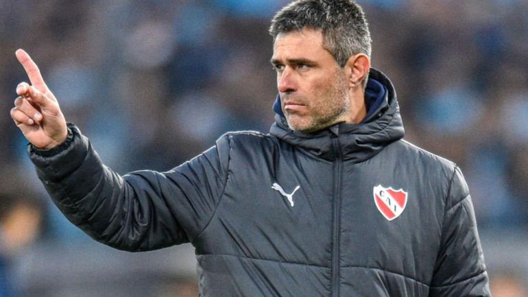 Celebra Julio Vaccari: volvería a Independiente un jugador que pasó por ...