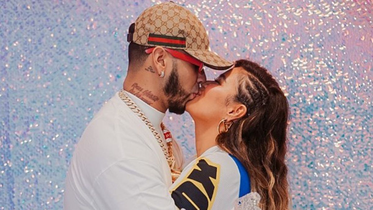 La promesa de Anuel AA y Karol G que los fans no olvidan