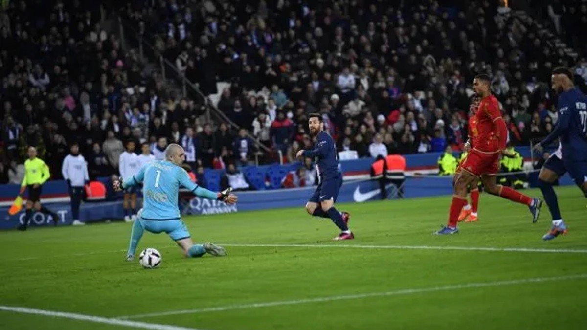 Messi campeón del mundo volvió con todo al PSG: mirá el golazo