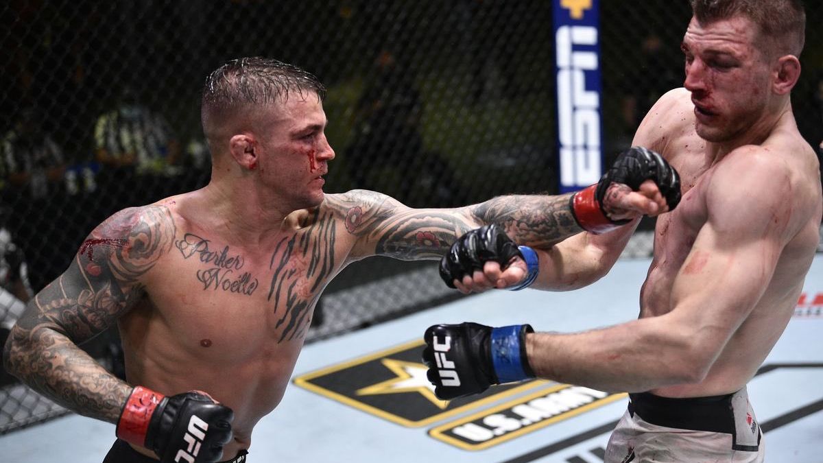 Noche UFC brutal: un ganador al hospital y récord de golpes