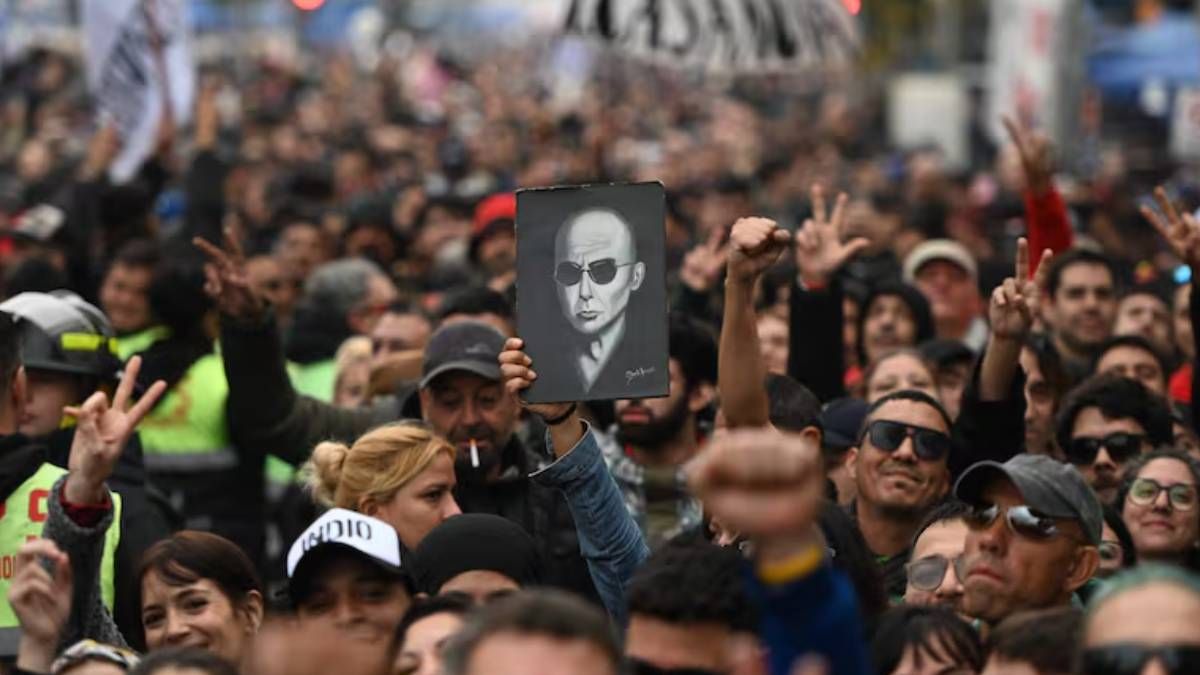 Un millón de personas despidió al Indio Solari