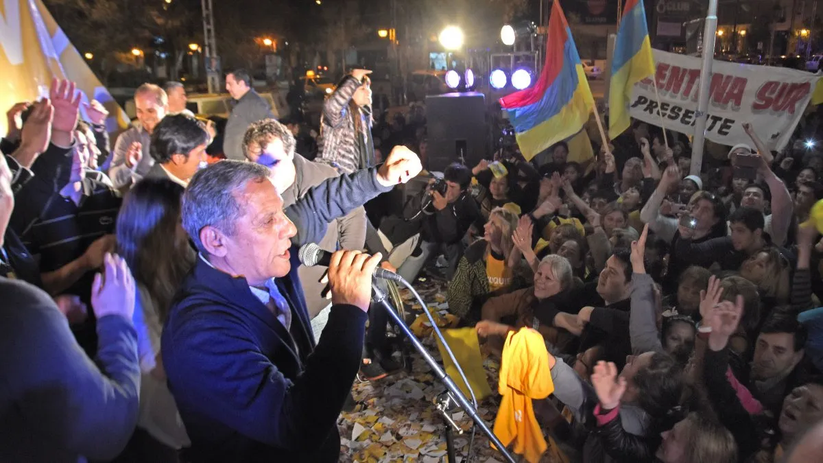 Hace 8 años, Horacio Pechi Quiroga ganaba la intendencia de Neuquén por ...