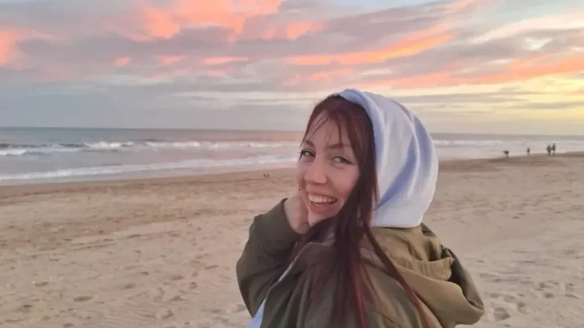 Derrumbe en Gesell: hallaron el cuerpo de una joven y son 8 las ...