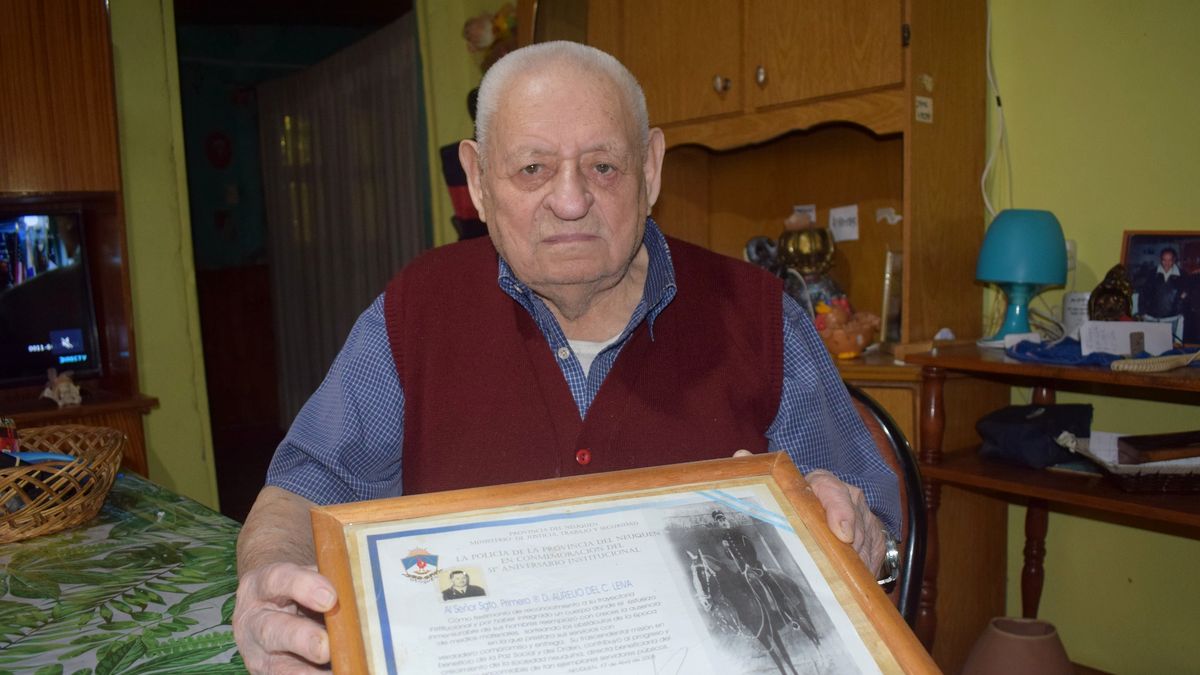 Don Leiva, el policía bravo que andaba a caballo en el viejo Neuquén