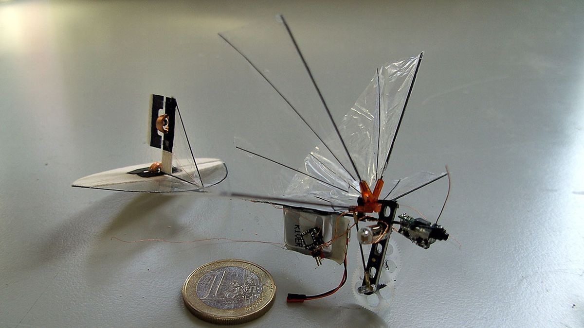Crean un robot volador del tamaño de una mosca