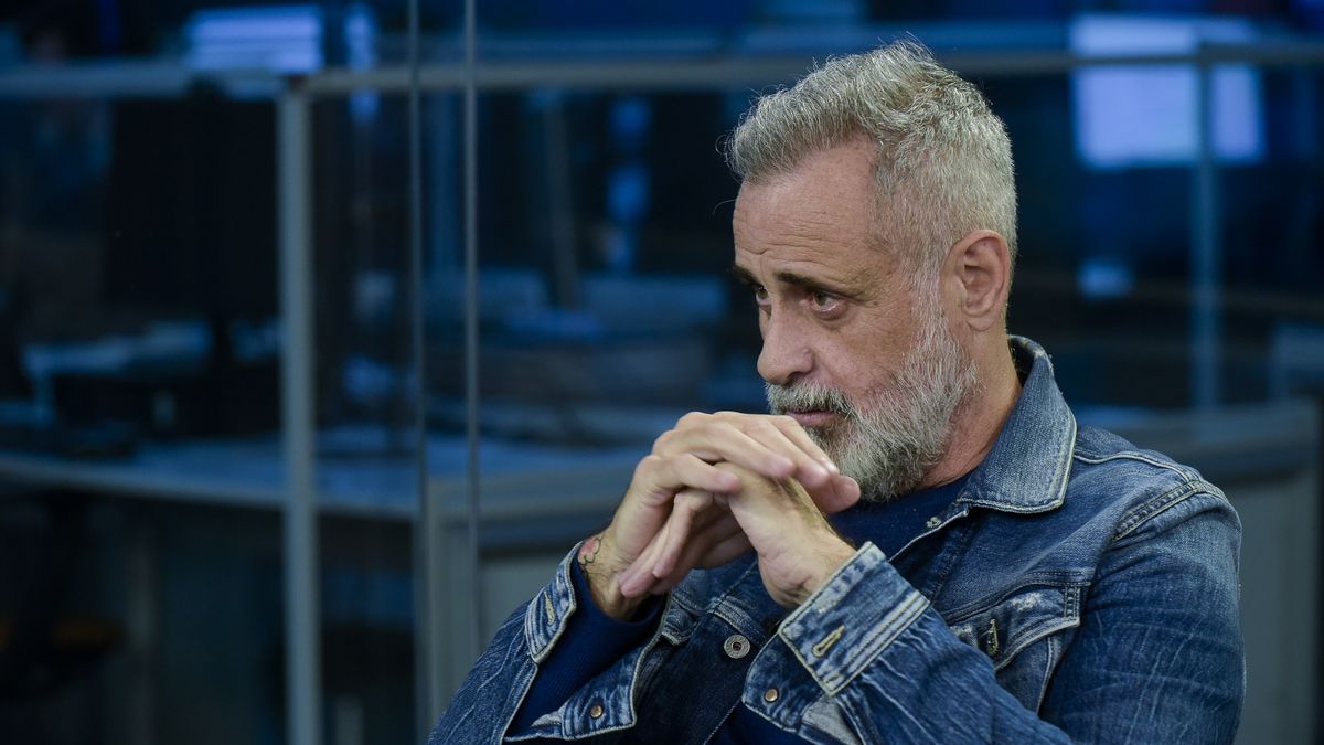 La mujer que esperaba detrás del decorado a Jorge Rial