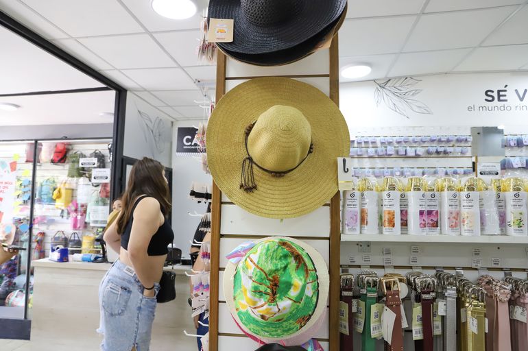 Ola de calor en Neuquén: cuánto sale el kit infaltable para el verano