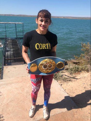 Gran cierre de un finde a puro box con la exhibición de la Tigresa