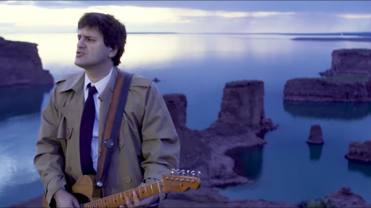 Ciro lanzó el video que grabó con la neuquina Aymará Rovera en El Chocón