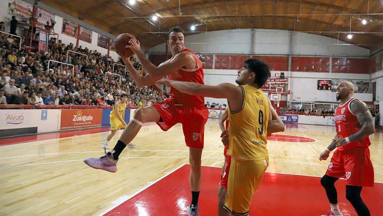Liga Federal de básquet: Independiente ganó el primer clásico del año ...