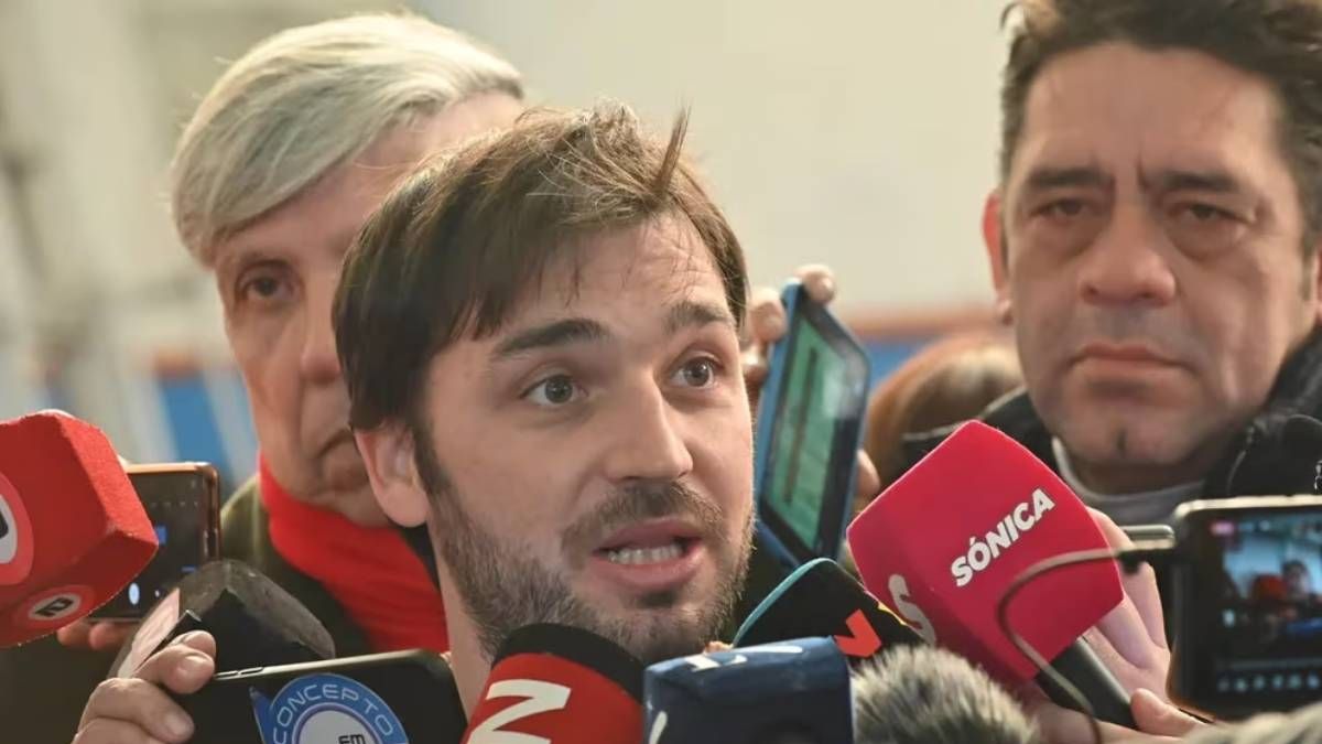 Máxima tensión por la coparticipación: Ignacio Torres convocó a ...