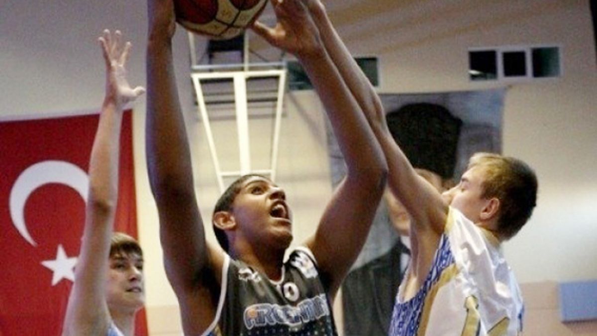 Argentina cayó en el debut