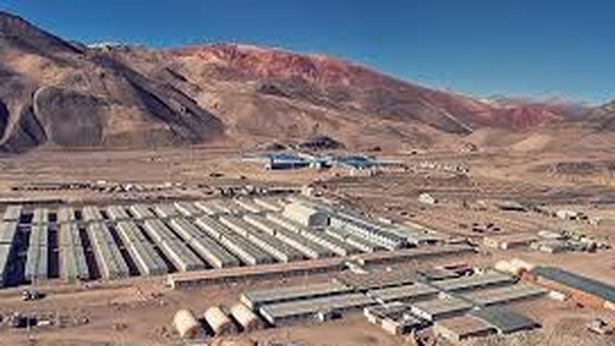 Let's post it videos leaked she loosens the towel so it