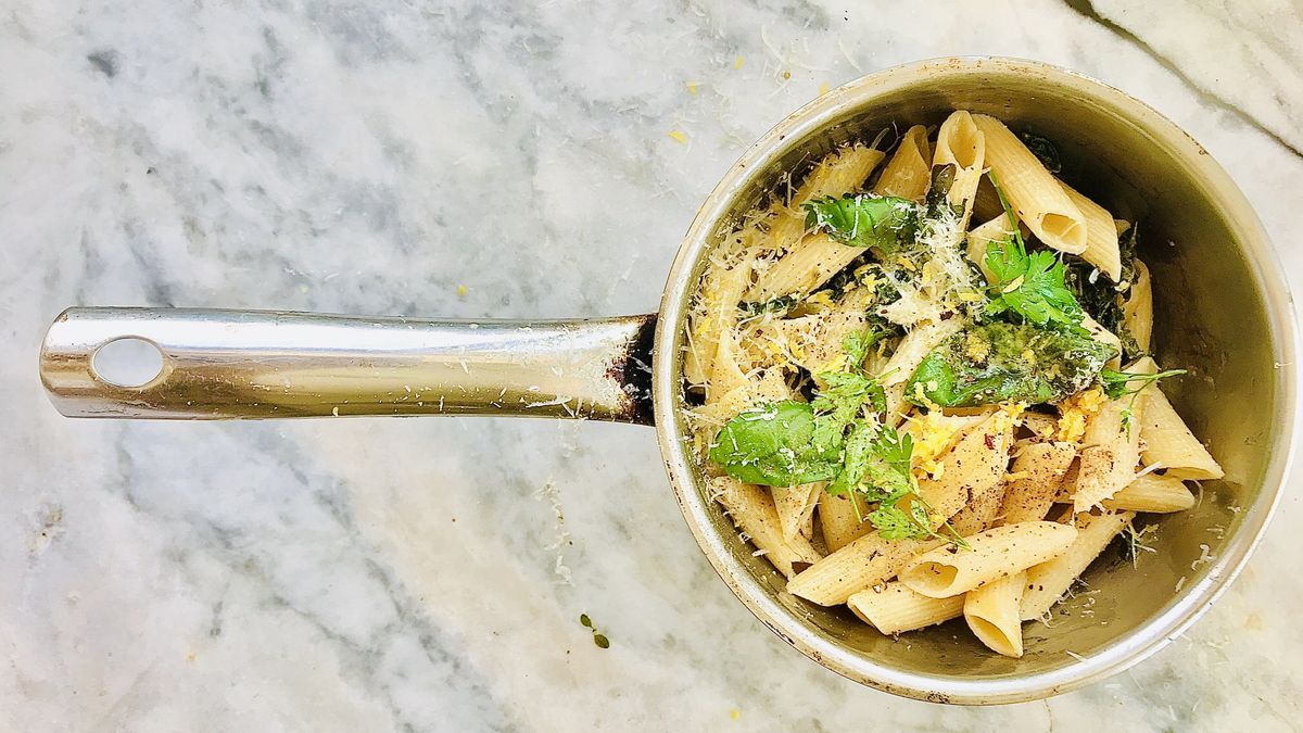 Receta: mostacholes con manteca de orégano