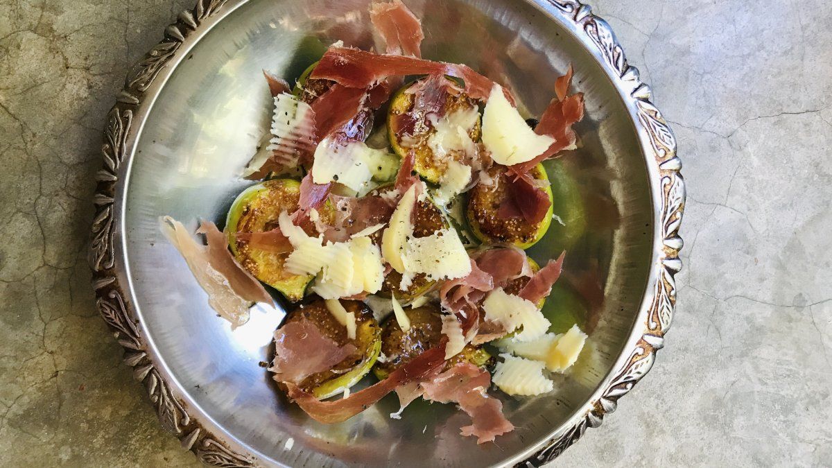 Receta de estación: Higos con queso y jamón crudo