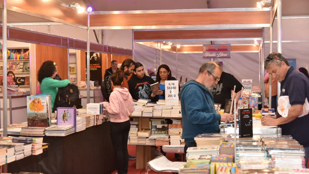 Feria Del Libro Conocé A Los Autores Que Estarán En Neuquén