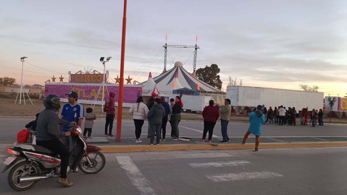 ¿Qué pasó que el pueblo de Catriel echó al Circo?