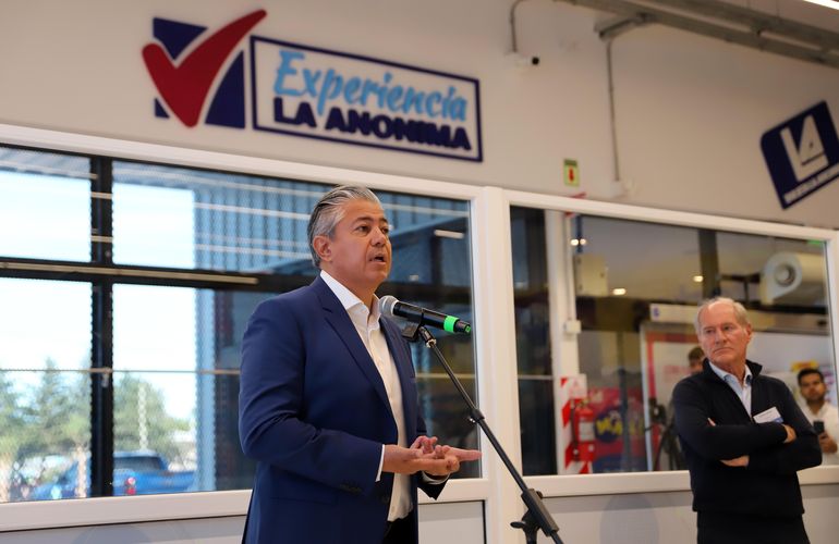 La Anónima desembarcó en San Patricio del Chañar, con casi 50 empleados locales