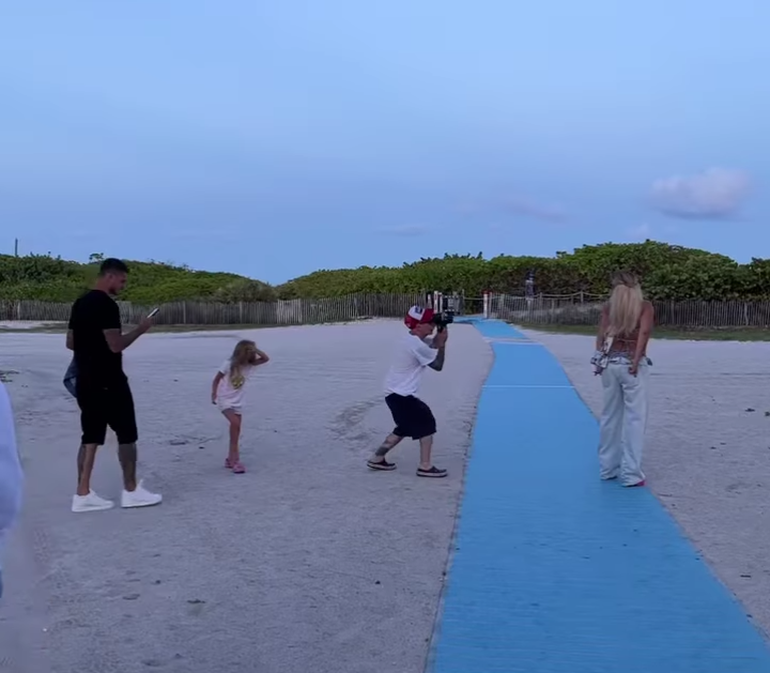 El paseo playero de Wanda Nara y Mauro Icardi en Miami